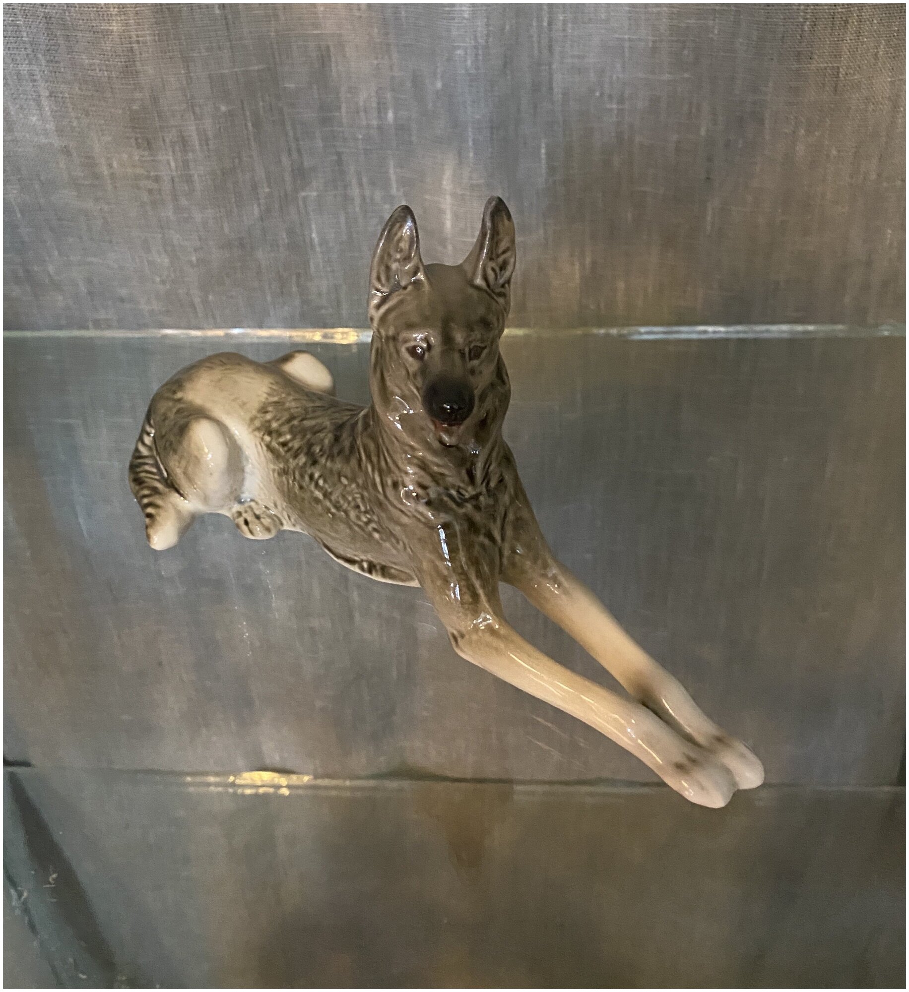 Статуэтка собака "Овчарка". Фарфор, ЛФЗ, 1970-980