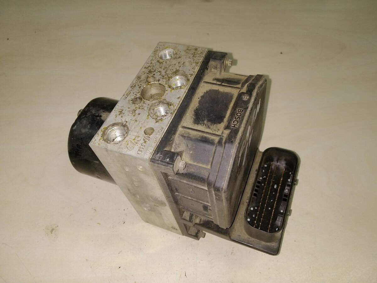 Блок управления ABS Skoda Fabia 6Y 6Q0614417D 6Q0614417D