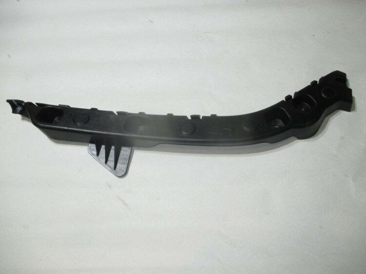 Кронштейн бампера заднего левый 95260589 Шевроле Круз Универсал - наружный - дефект! - GM