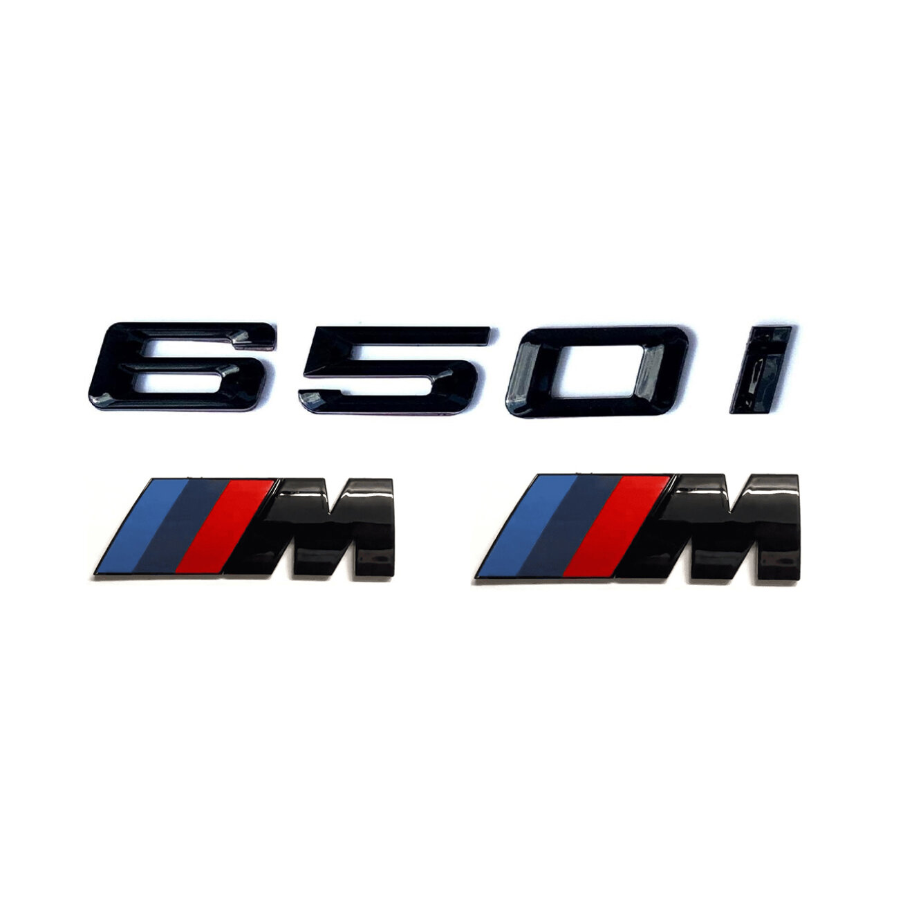 Комплект: шильдик на багажник 650 i для BMW 6 ой серии + 2 эмблемы на крыло M-performance черный мат
