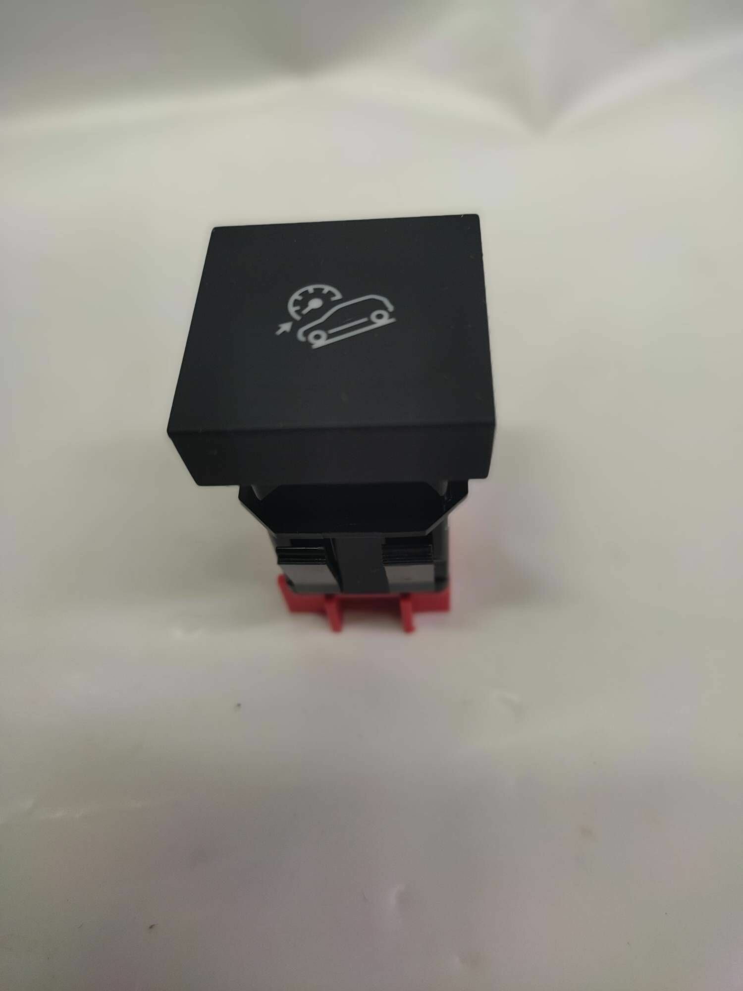 Выключатель системы помощи при спуске RENAULT 251456119R Duster II