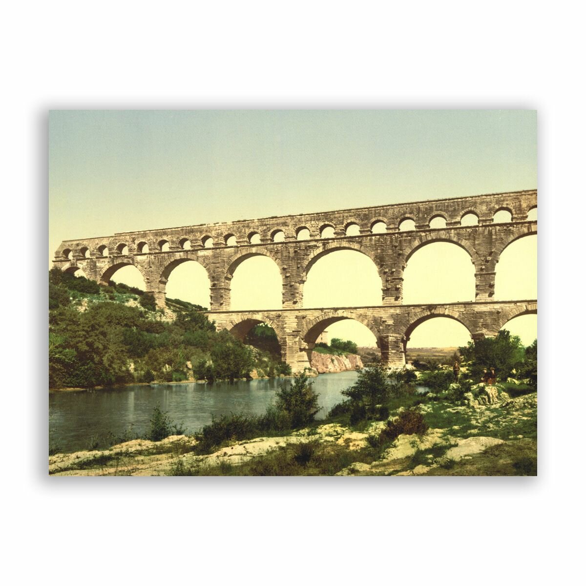 Постер, плакат на бумаге / Roman bridge over the Gard, Nimes, France / Размер 60 x 80 см