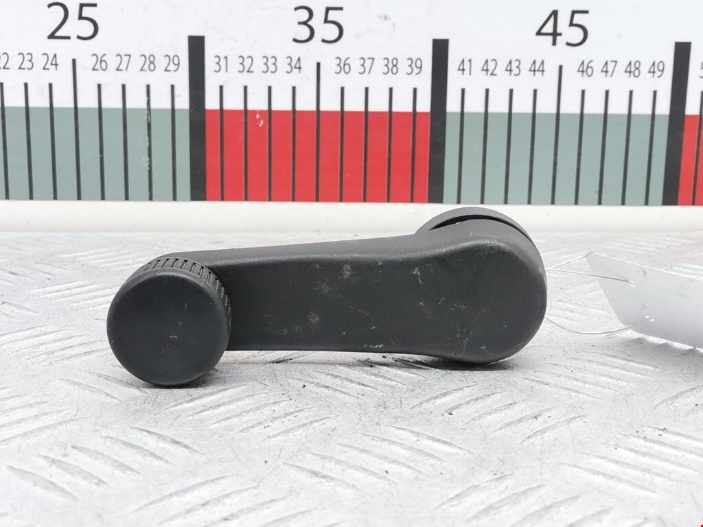 Ручка стеклоподъемника Seat Ibiza 2 1H0837581D арт. 2012993