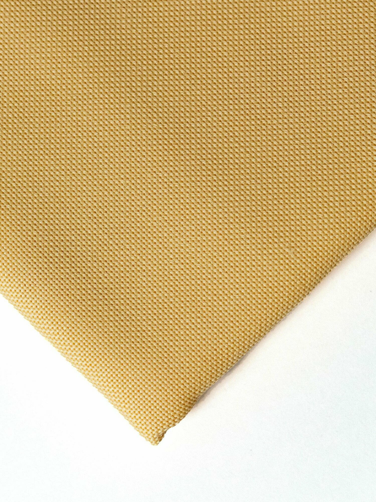 Канва Ubelhor Etamin 25 ct. 45x50 см. (цвет 2218)