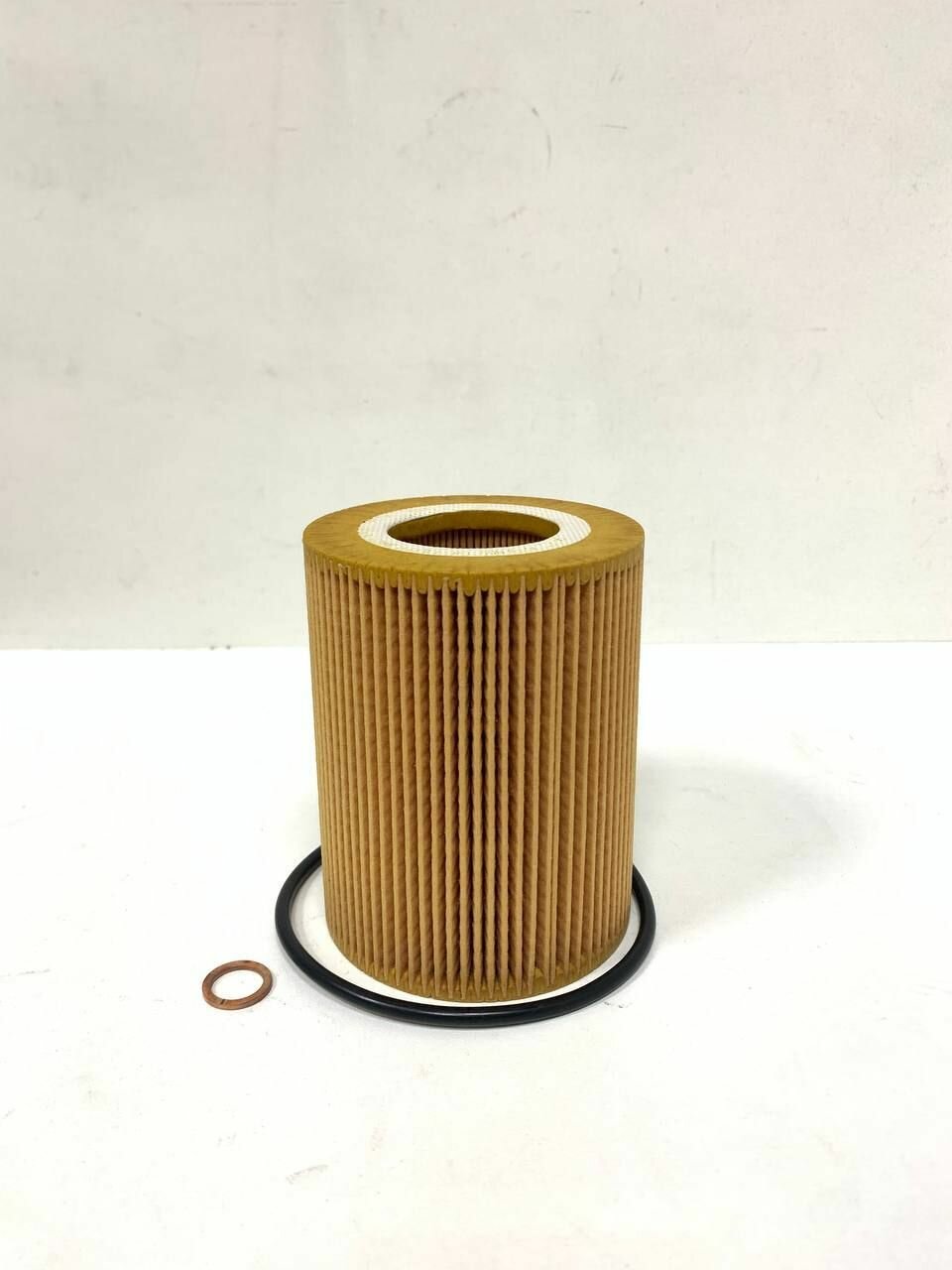 Фильтр масляный БМВ BMW E36/E39/E46/E60 2.0-4.0 1 штука