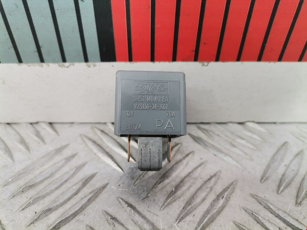 Реле Ford Fiesta 5 1425754 арт. 2086364