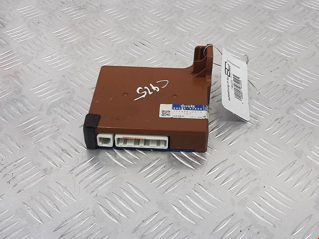 Блок управления вентилятором Lexus IS 2 (XE20) 8865053090 арт. 796409