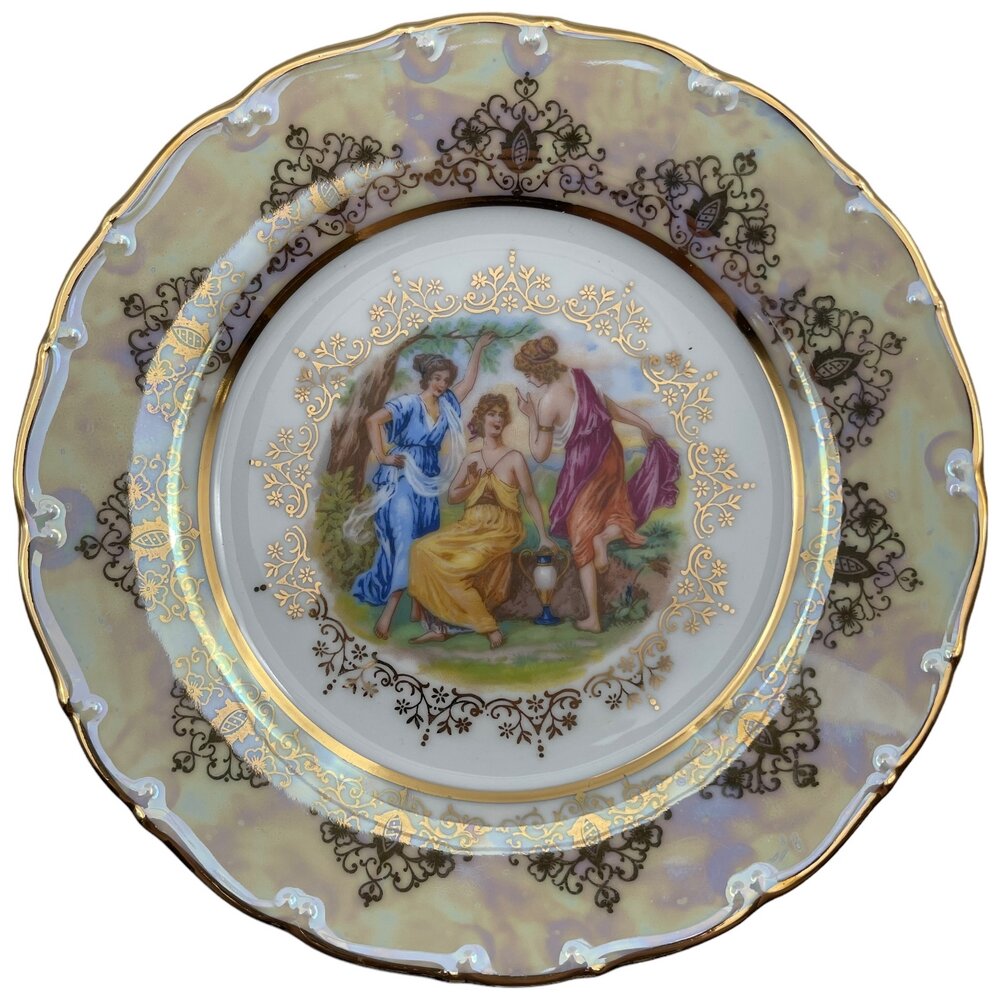 Тарелка десертная "Спор Богинь", 19 см, фарфор, позолота, 1970-1980 гг, Карловы Вары, Чехословакия