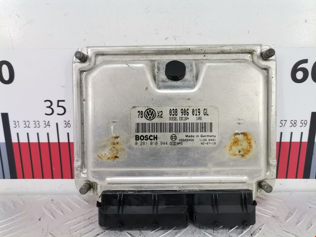 Блок управления двигателем Volkswagen Passat 5 GP 038906019KE арт. 1660830