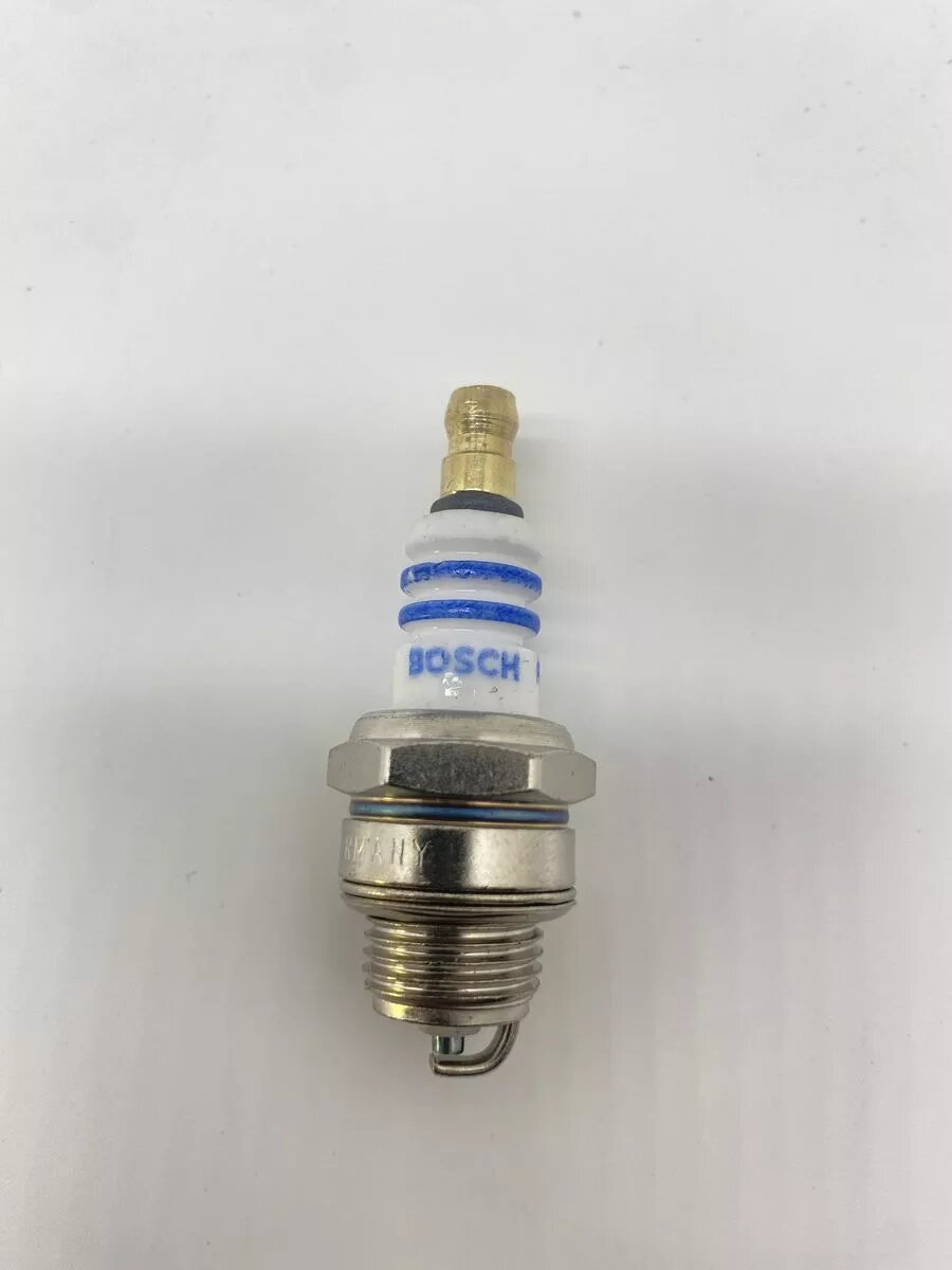 Свеча зажигания "Boch" для 2х тактных двигателей