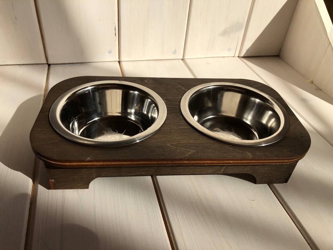 Миска для животных (кошек, собак) на подставке двойная две раздельных емкости по 260мл, для корма и воды.№2