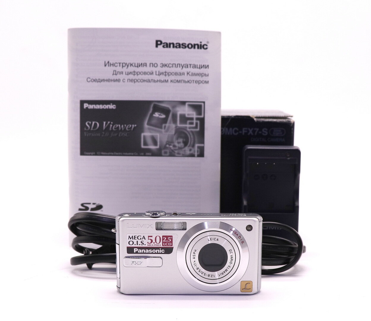Фотокамера Panasonic Lumix DMC-FX7 в упаковке