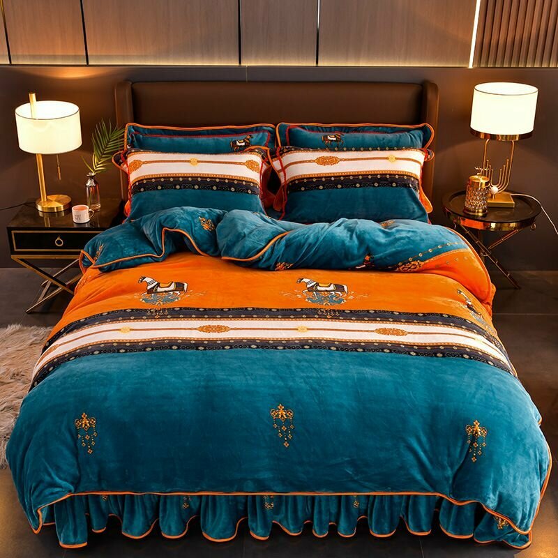 Комплект кровати из четырех предметов 2-х спальное 200х230 см, зимнее