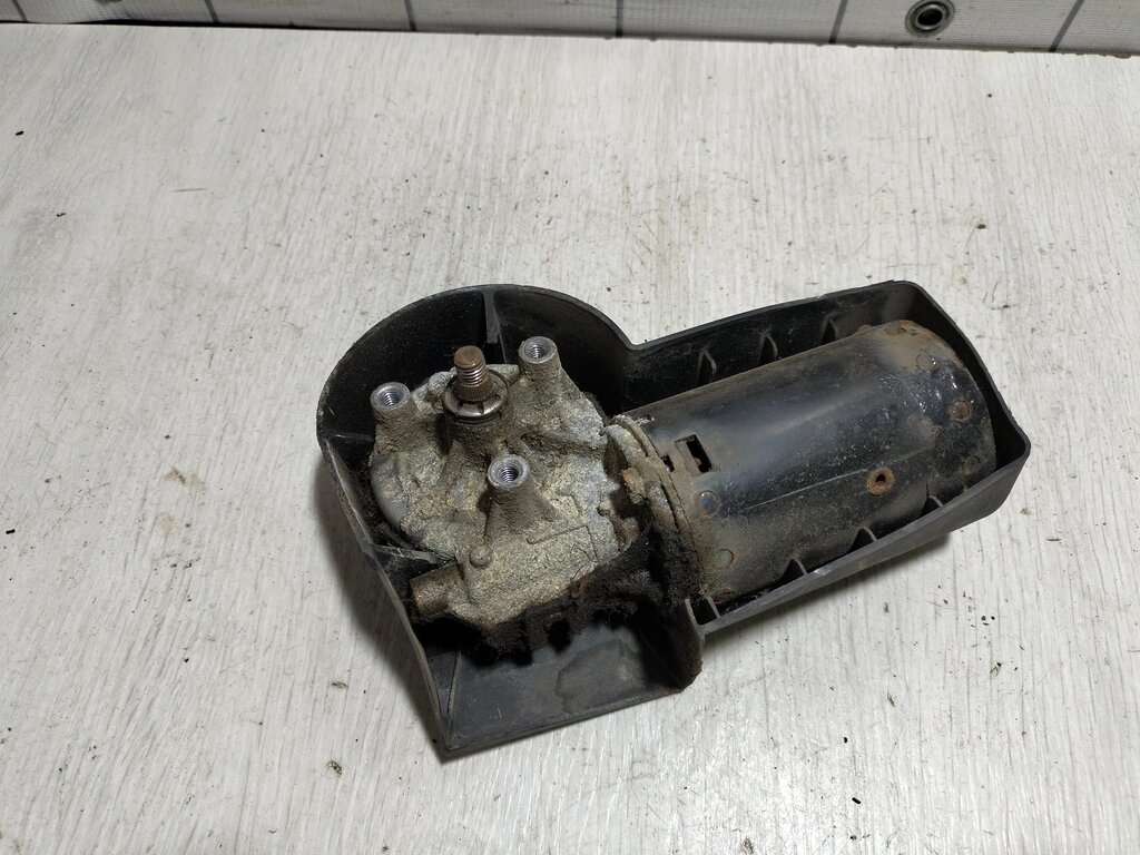 Моторчик стеклоочистителя передний Ford Focus 1 1998-2004