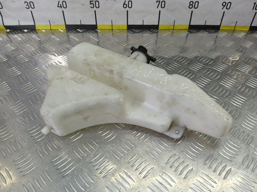 Бачок расширительный Б/У для MAZDA 6 GG рестайлинг (2005—2008) L3K915351B