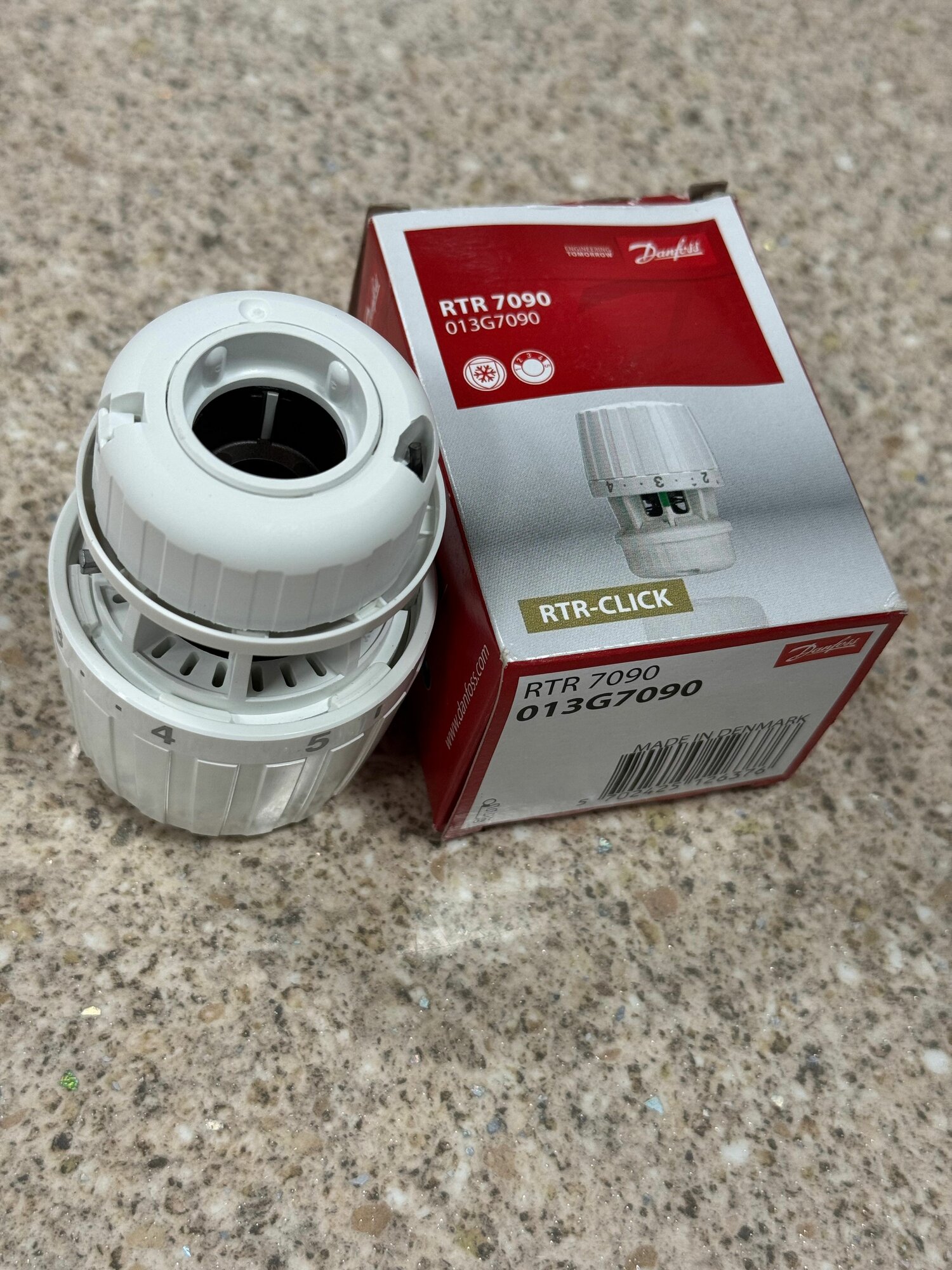 Термостатическая головка 1шт Danfoss RTR-CLICK RTR 7090/RA 2990