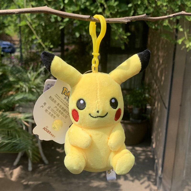 Плюшевые игрушки покемонов: Пикачу, брелок Сквиртл, брелок-кукла Псайдак.