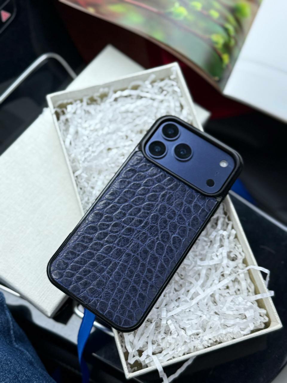 Чехол для iPhone 18 Pro Max из натуральной синий кожи