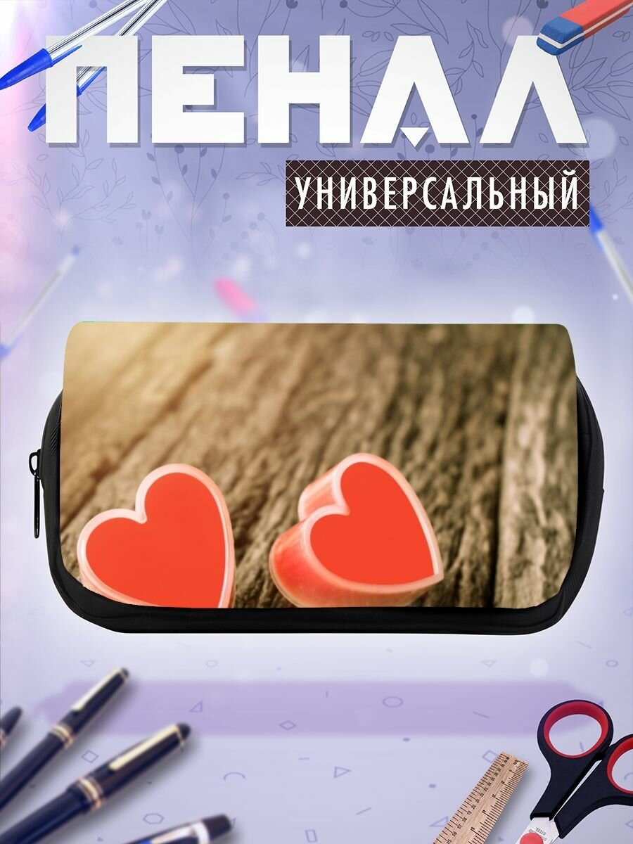 Школьный пенал красный цвет сердце