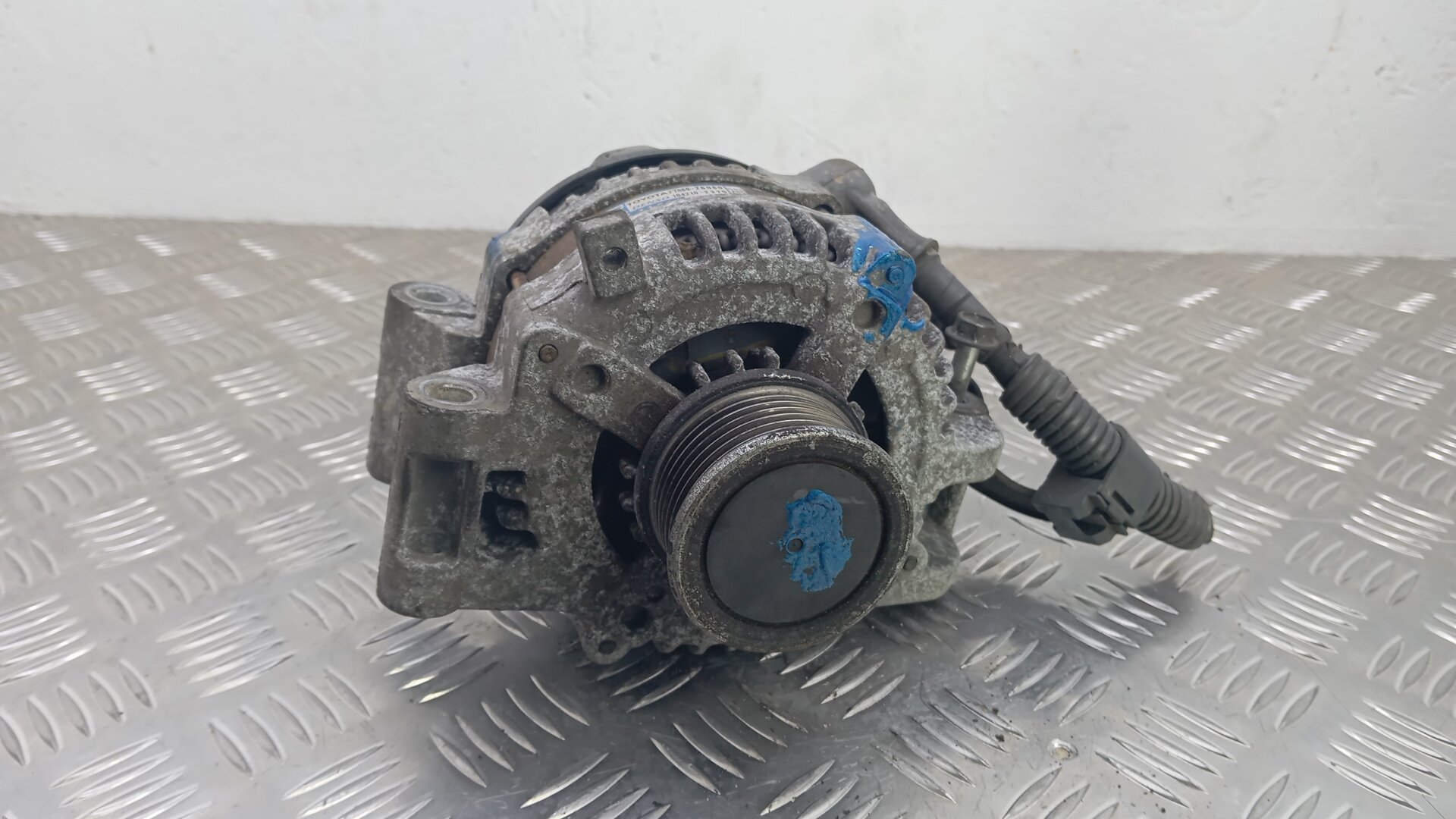 Генератор дизельный TOYOTA RAV 4 XA30, Номер 27060-26060 DENSO