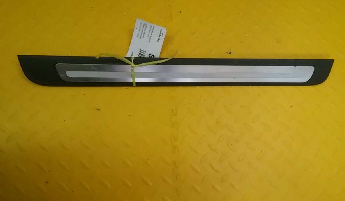 Накладка порога (внутренняя) A4 (B8) Audi 8K0853374B
