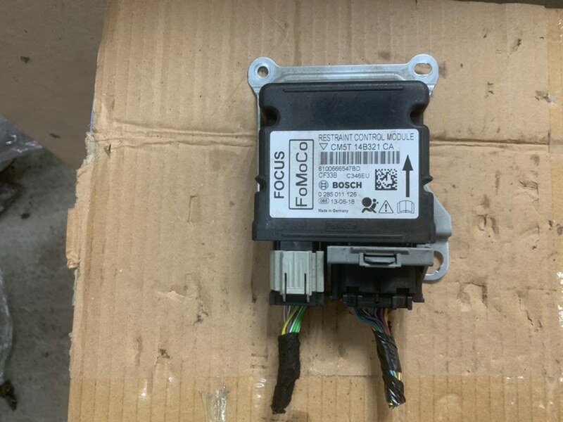 Блок управления SRS Ford Focus 3 хетчбэк 1.6 IQDB 1767129