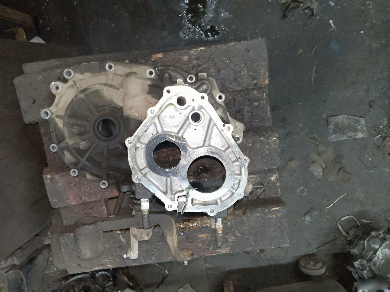 Картер кпп мазда3 BL 1 6 5ст FC20-17-10X