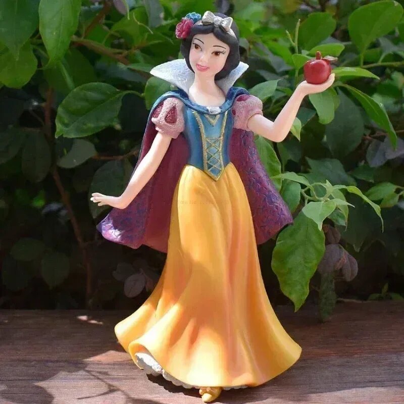 Фигурка Snow White, 20 см, оранжевый