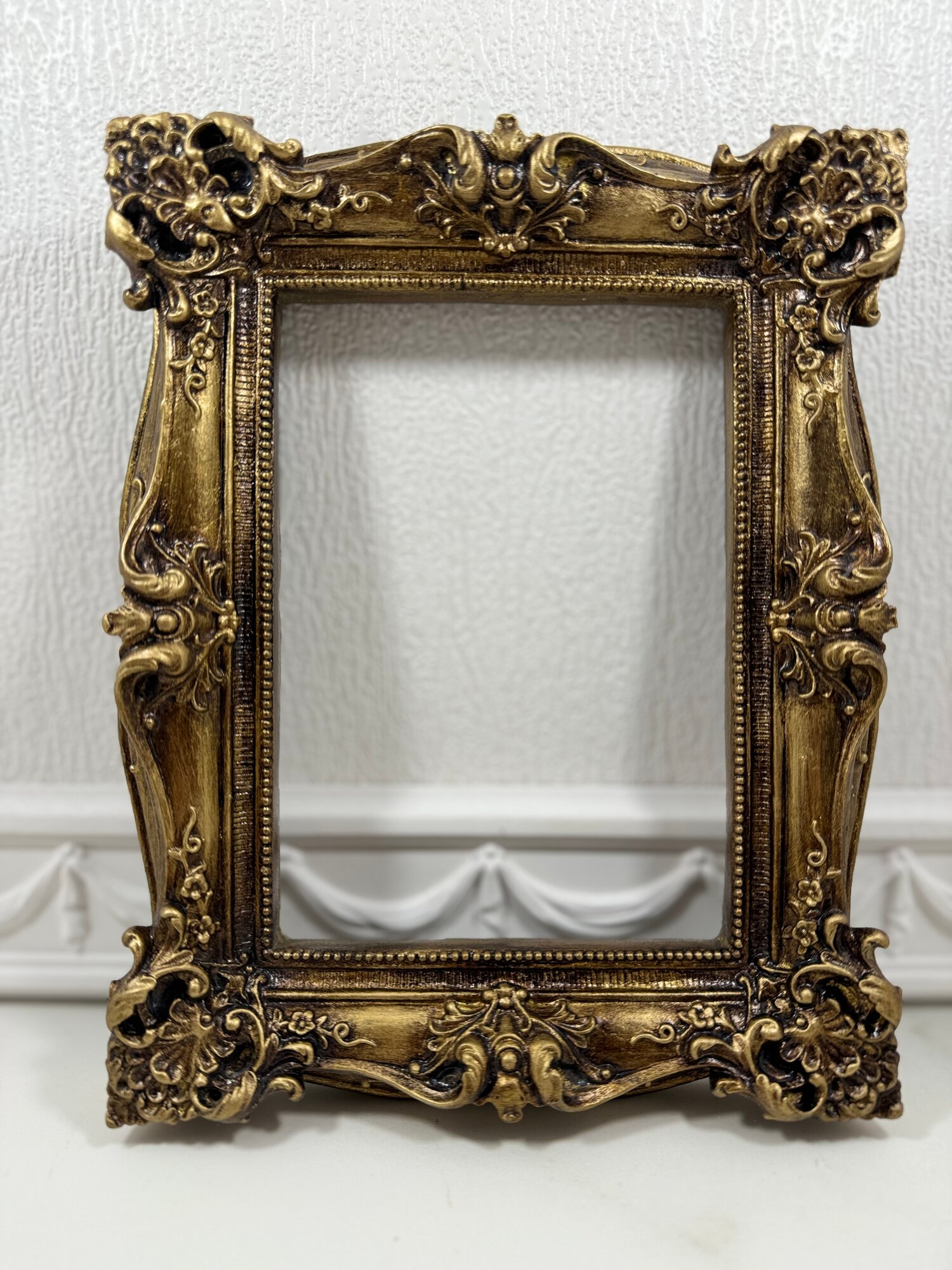 Рама "Гамбург" для картины 12х17 в стиле барокко, ручная работа, гипс, цвет состаренное золото с патиной.