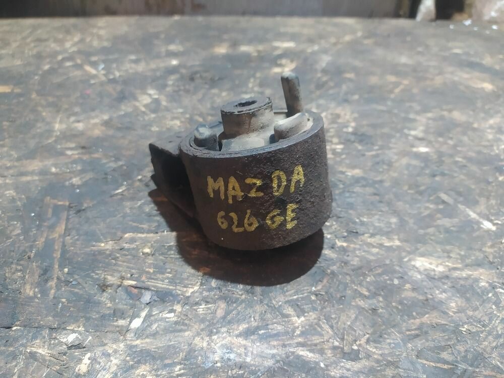 Опора двигателя передняя Mazda 626 GE (1991 1997) Б/У с пробегом