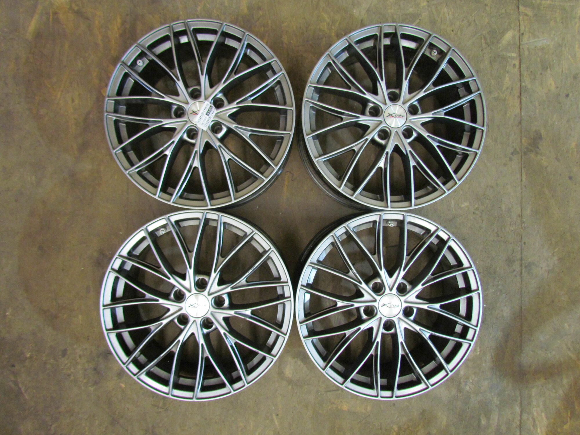 Комплект колесных дисков Volkswagen R18 7.5J ET43 5*112 DIA66.6 (реплика) 0025320