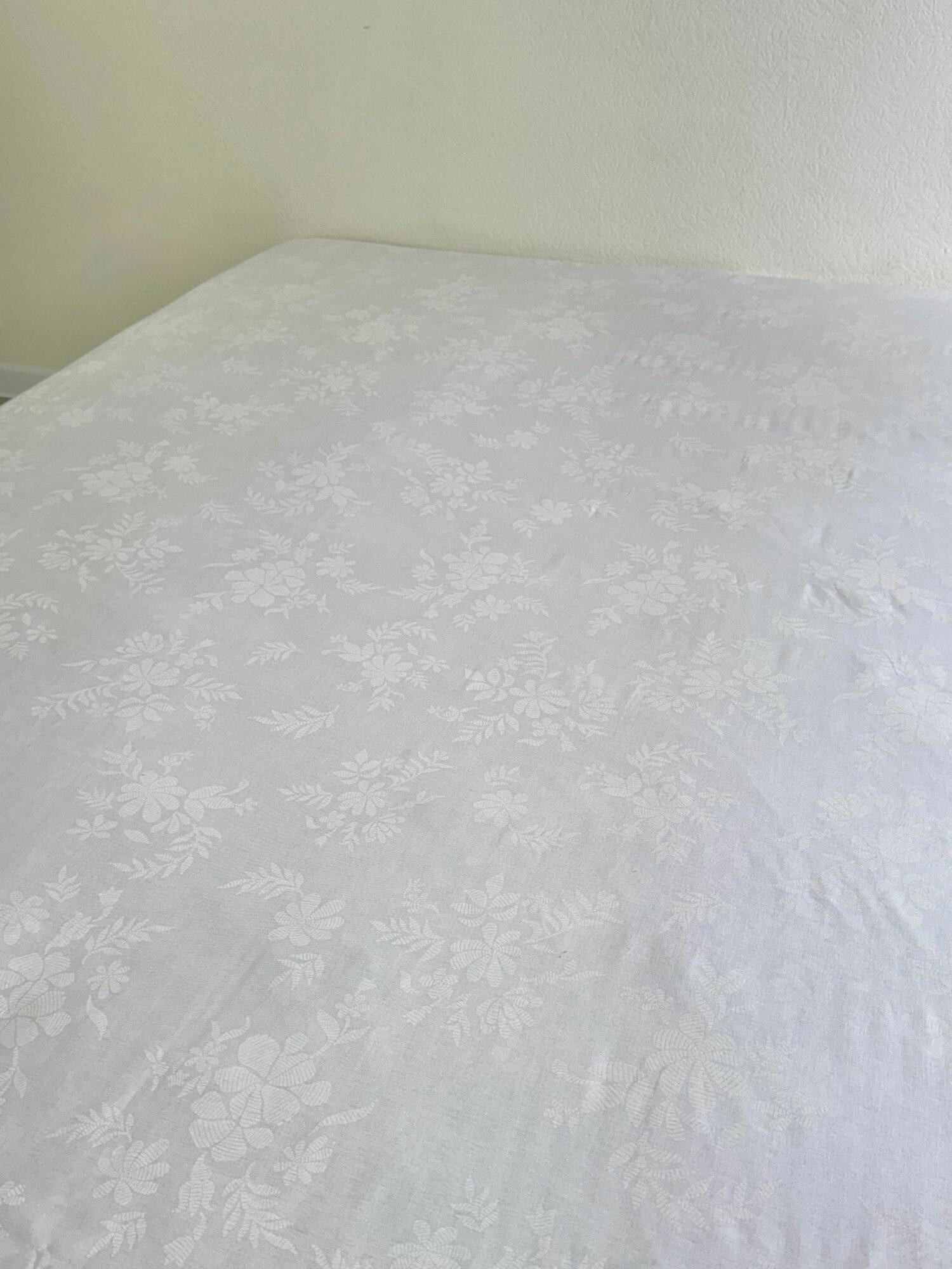 Простыня евро 200х220 поплин хлопок Белые цветы