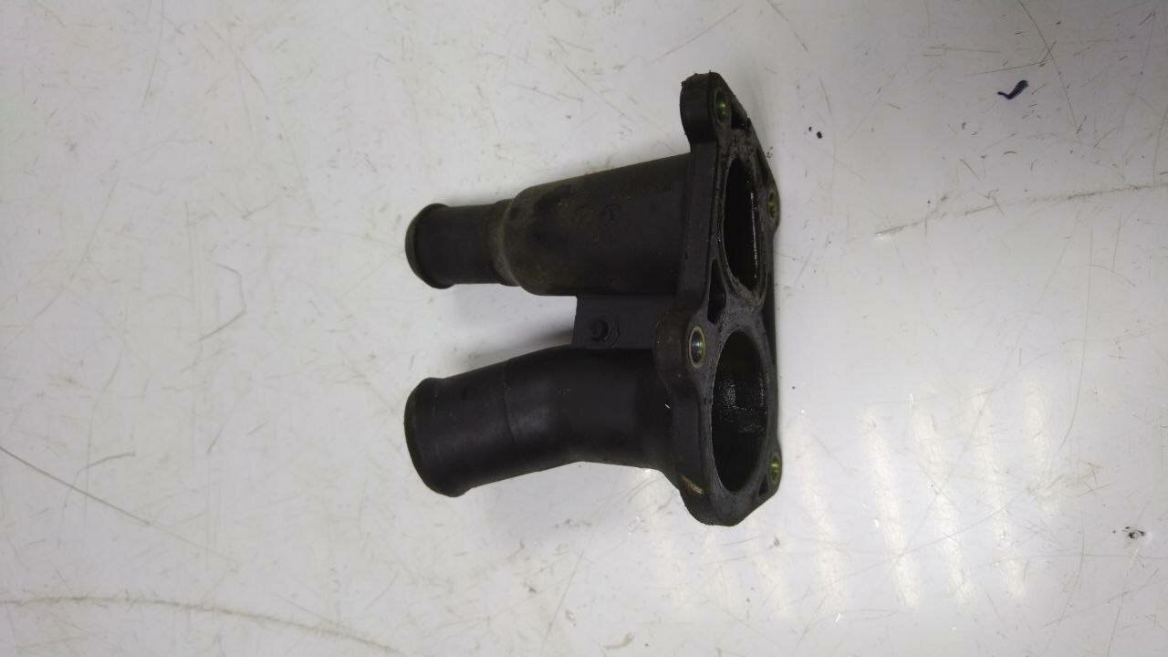 Корпус термостата Ford Focus (1998 - 2001) 98MM9K478CA