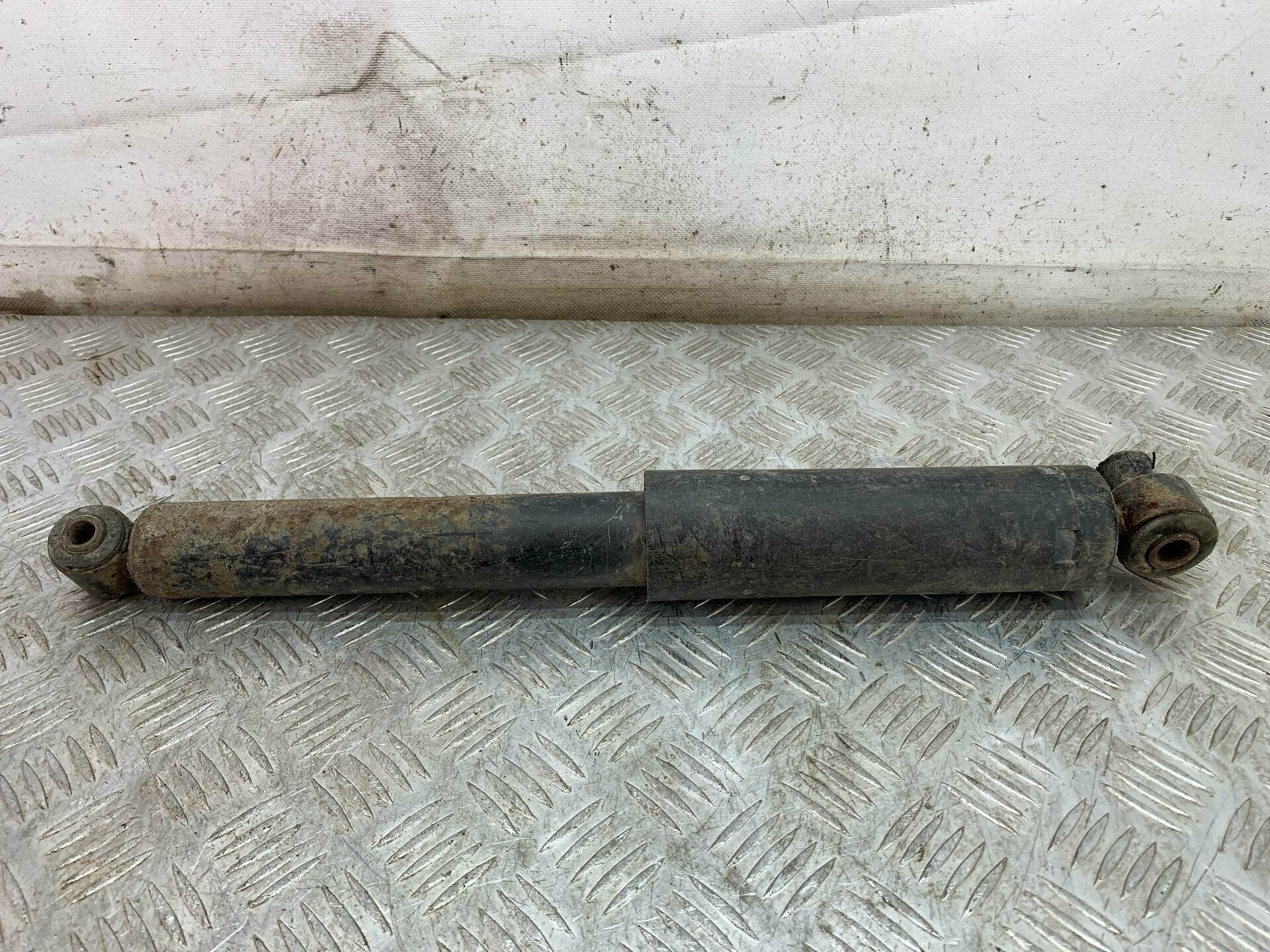 Амортизатор задний Ford Transit 6 (2000 - 2006)