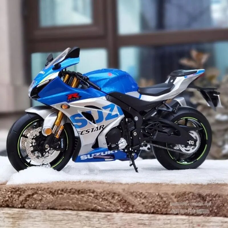 Миниатюрная модель мотоцикла Сузуки GSX-R1000R из литого под давлением металла 1:12 Suzuki GSX-R1000R Мотоциклы Игрушки, со светом и звуками