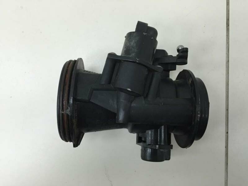 Заслонка дроссельная механическая Renault Sandero 2009-2014