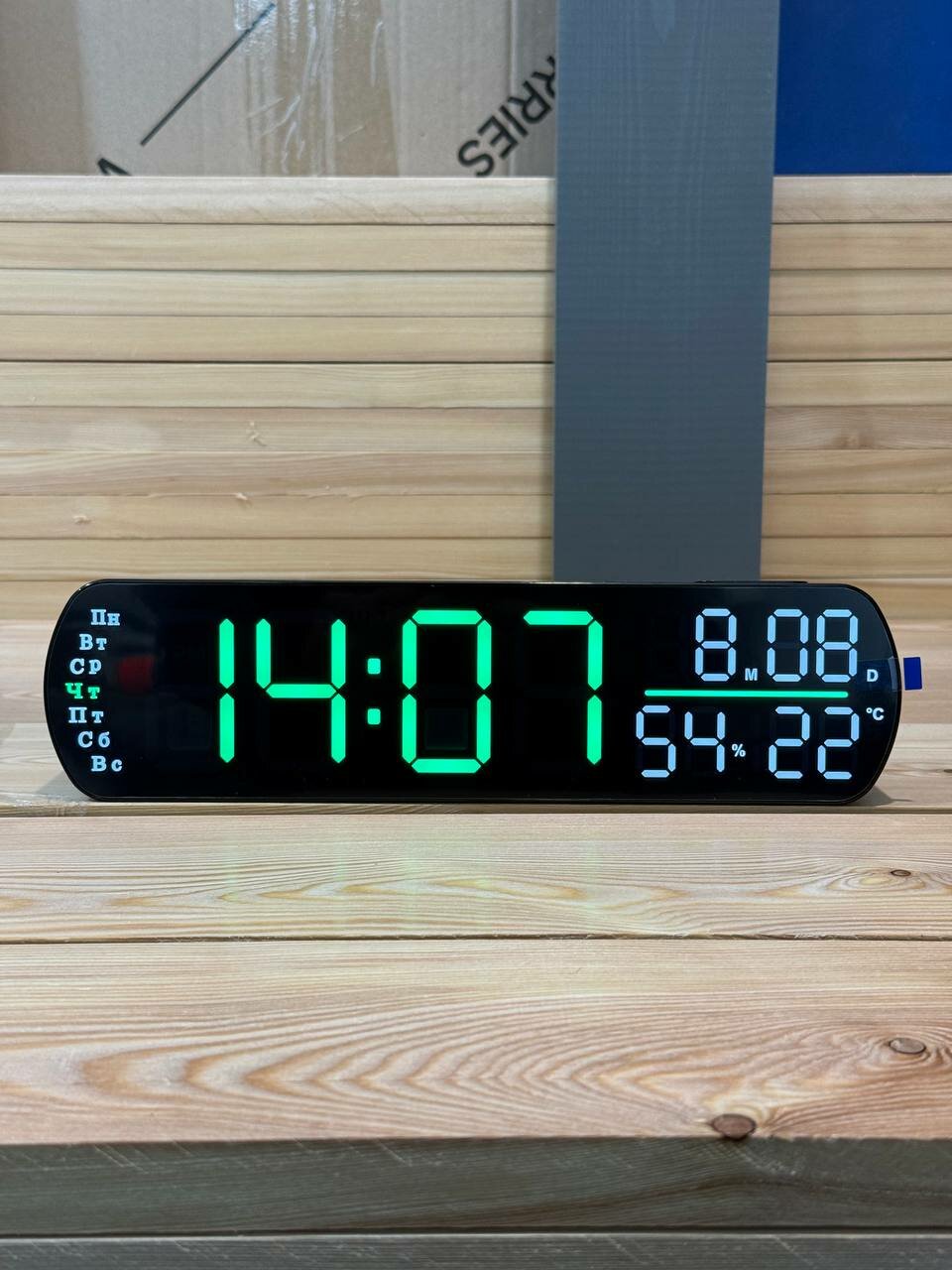 Часы настольные электронные от сети
