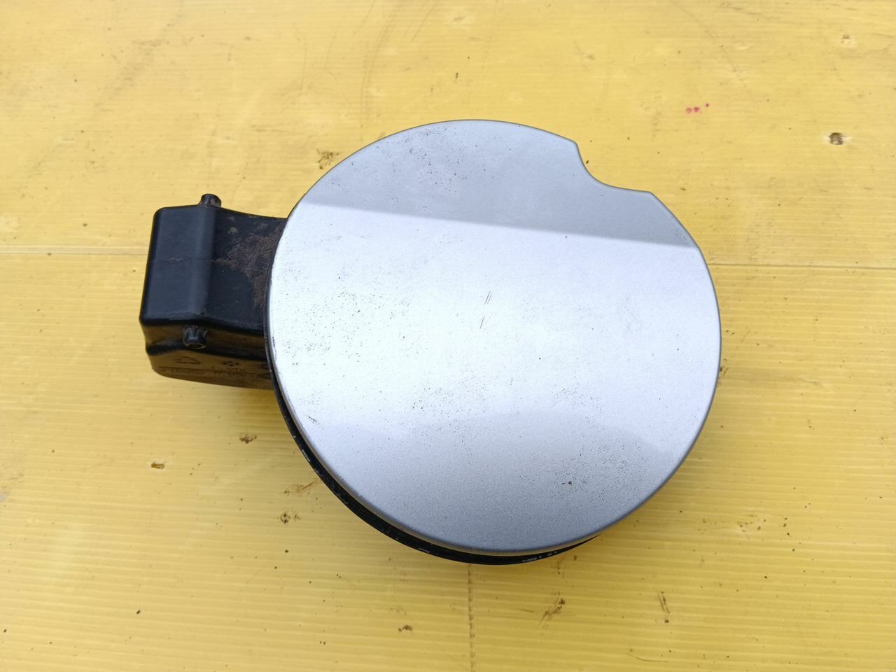 Peugeot 408 Лючок бензобака