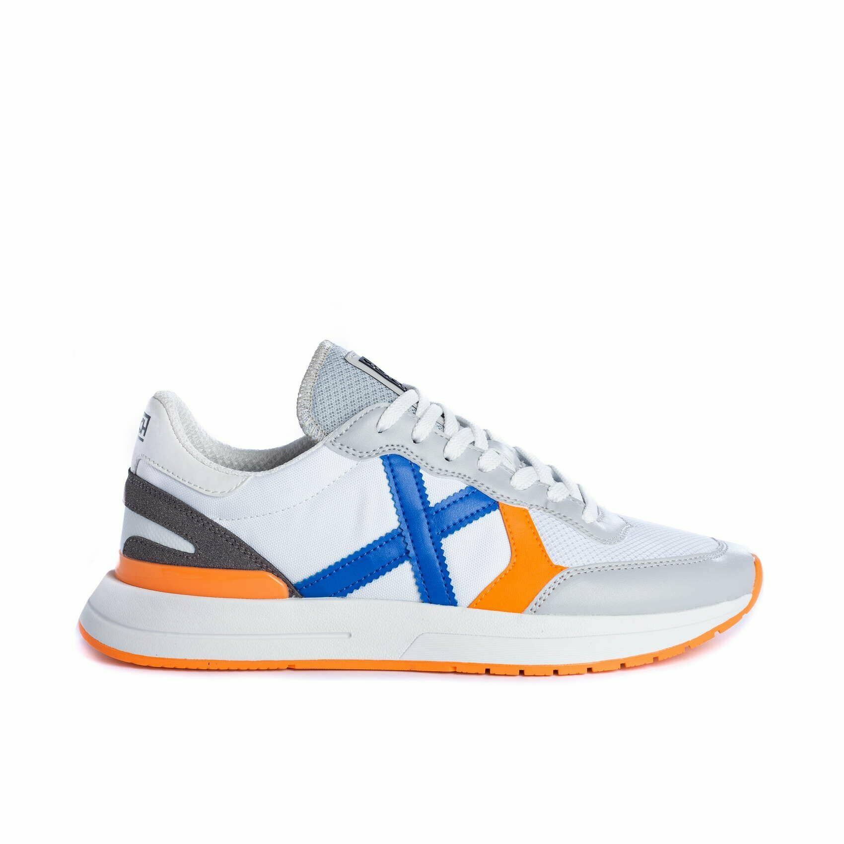 Кроссовки Soon