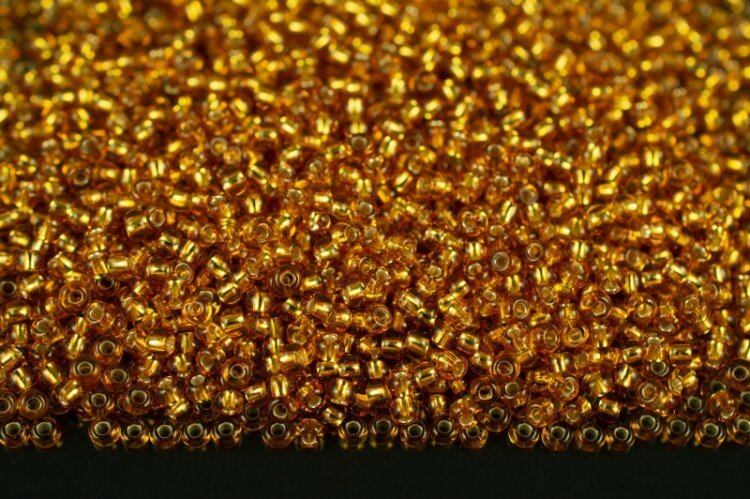 Бисер чешский PRECIOSA круглый 10/0 17070 золотистый, серебряная линия внутри, 20 грамм