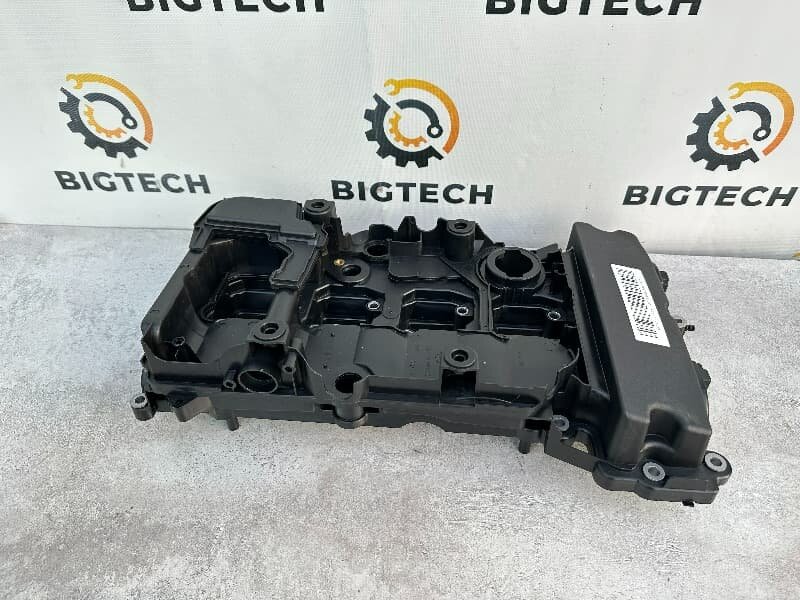Клапанная крышка Mercedes Benz A2710101730