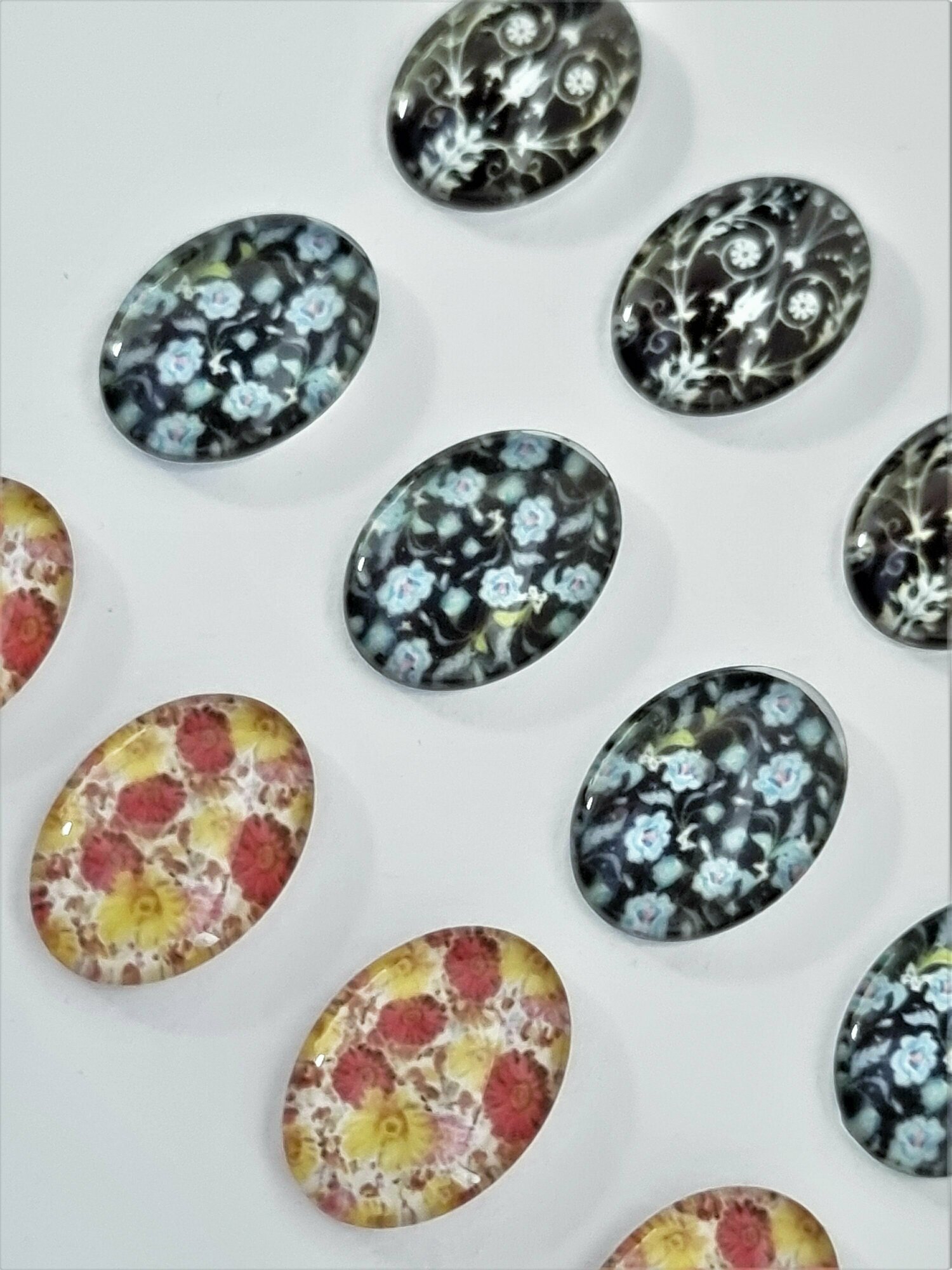 Кабошоны с рисунками №4: 18х12мм. 12шт.