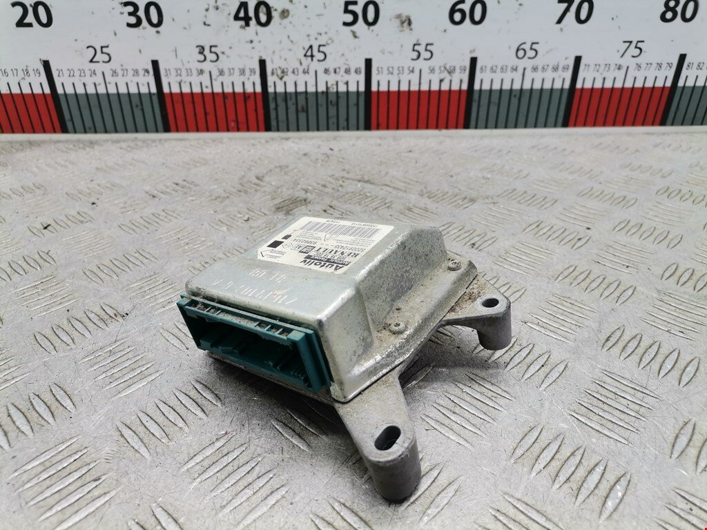 Блок управления Air Bag Opel Vivaro A 8200912435 арт. 2149178