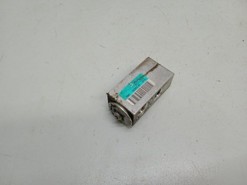 Б/У Ниссан Альмера G15, Renault Duster 2012> Renault Logan 2005-2014 Renault Sandero 2009-2014 VAZ Lada Largus 2012> Клапан к...