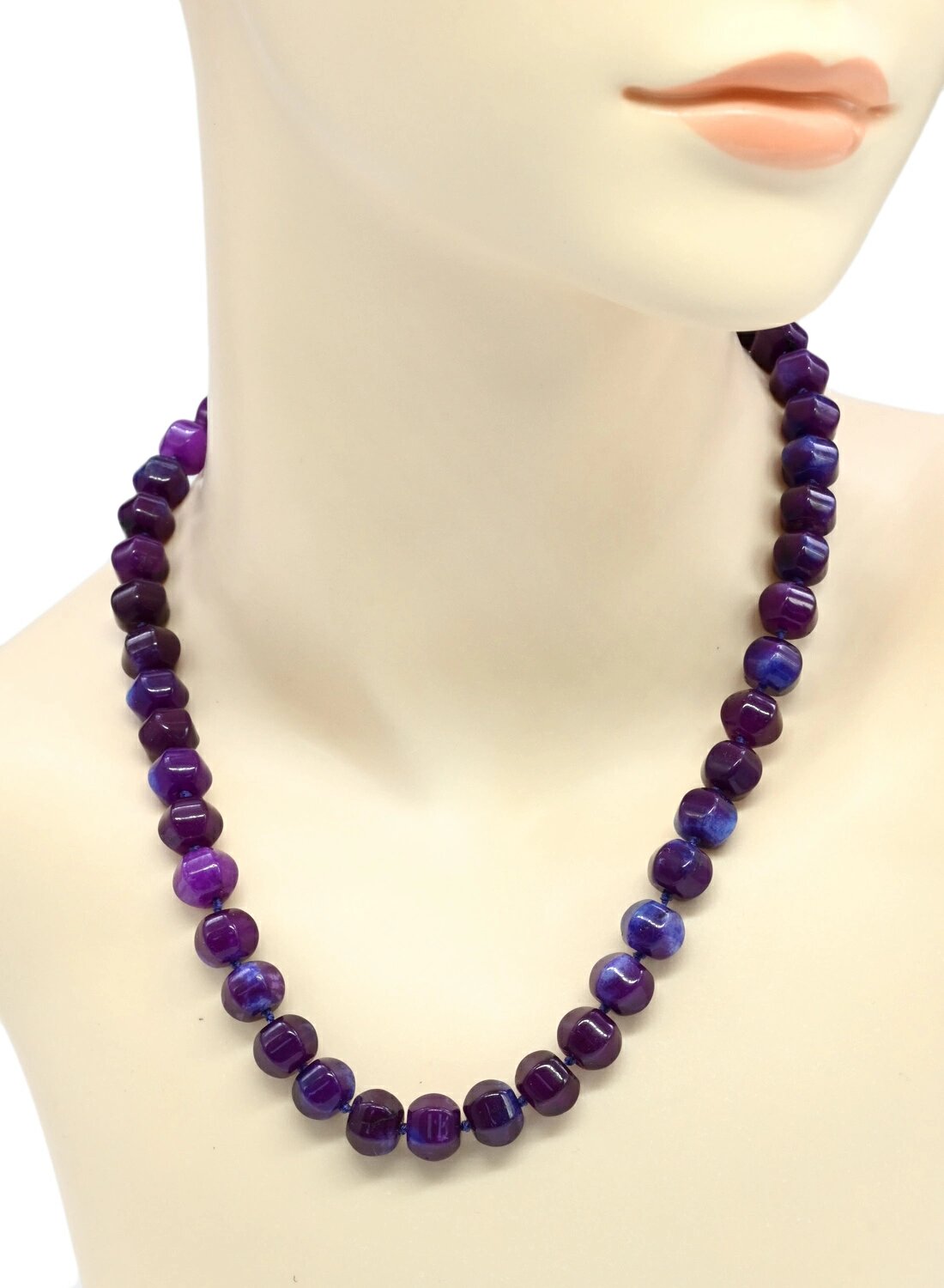 Бусы, кальцит