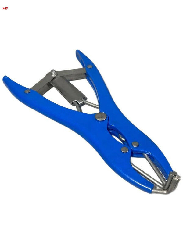 Эластратор для кастрации ягнят, овец, козлят и др. животных (щипцы кастрационные, ручки из пластика, подвижные элементы - металл)