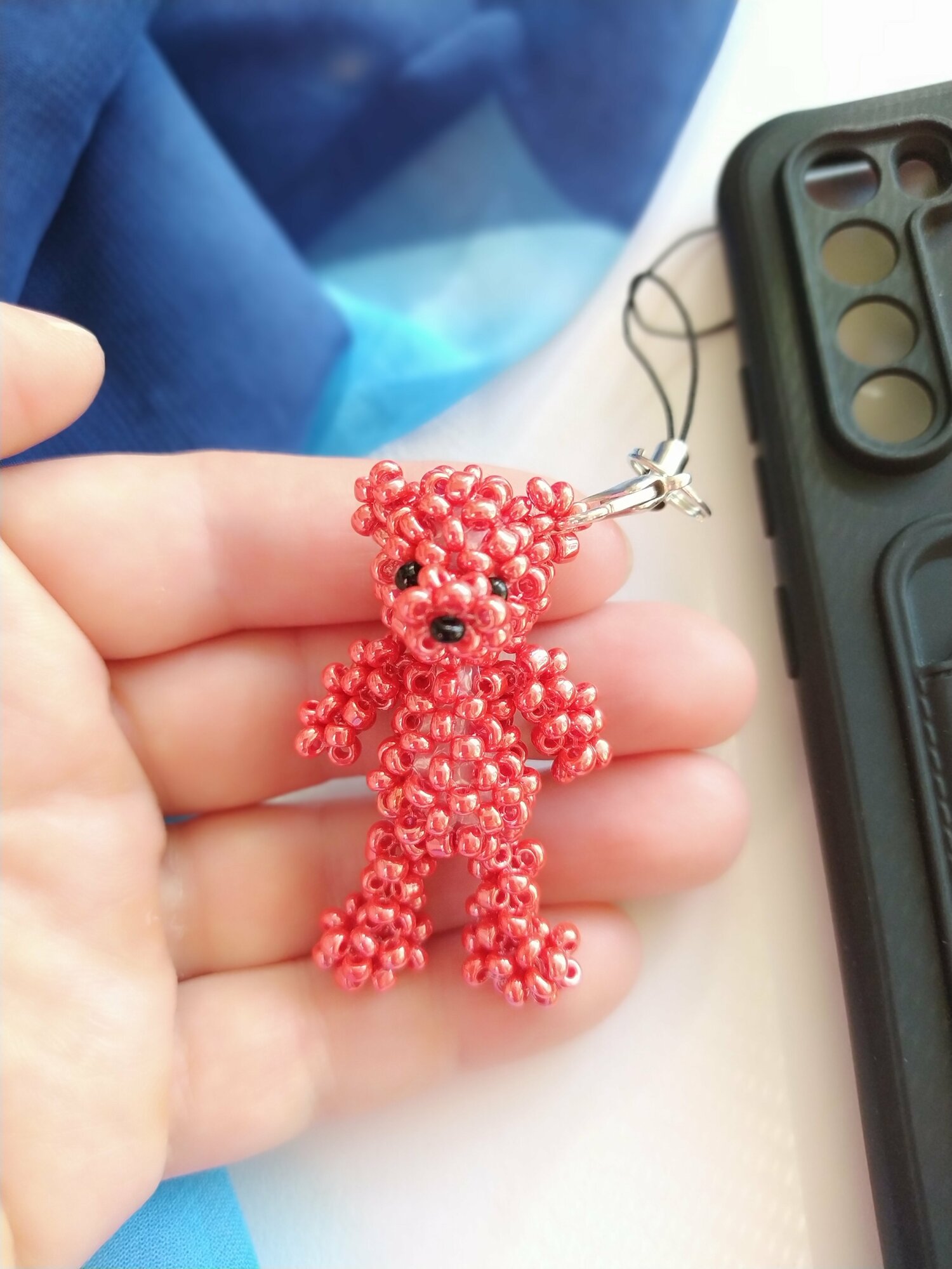 Подвеска для телефона медведь тедди , брелок на телефон мишка , подвеска из бисера