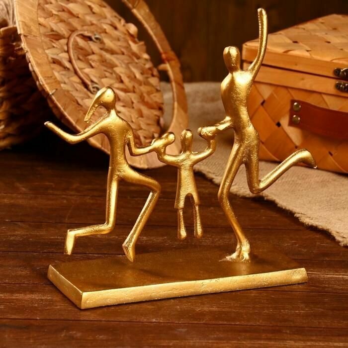 Скульптура "Счастливая семья" алюминий (латунное покрытие)