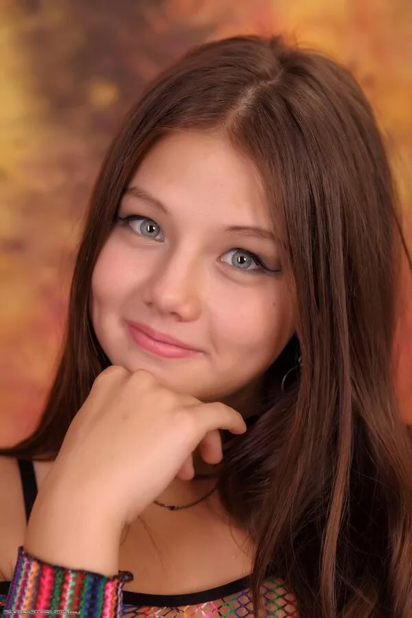 CELEBRIDADES FEMENINAS Por E TValens: Kleofia Model: Otra bellísima ...