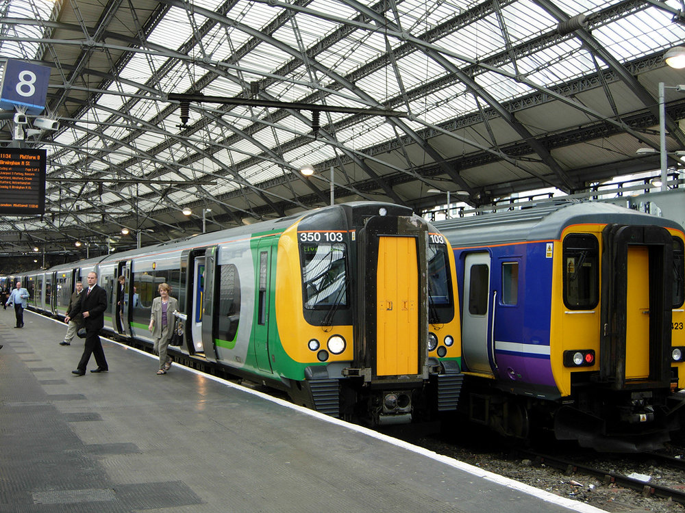 British Rail Class 350: фото, изображения и картинки